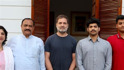 రాహుల్ గాంధీని కలిసిన పీసీసీ చీఫ్ మహేష్ కుమార్ గౌడ్ Batukammanews Pcc Chief Mahesh Kumar Goud