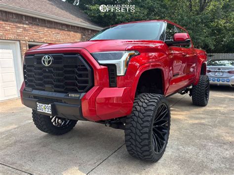 2022 Toyota Tundra With 26x12 44 Tis 566b And 37135r26 Tis Tt1 And
