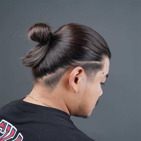 40 Mens Bun Undercut Styles