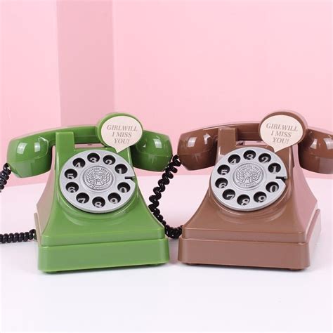 Badu Bg Ретро телефонна касичка Пластмасов креативен подарък за деца Домашна всекидневна Шкаф за