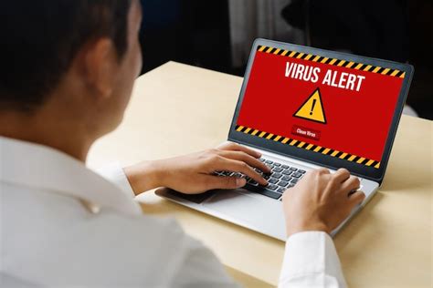 Premium Photo Virus Warning Alert On Computer Screen Detected Modish Cyber Threat Hacker