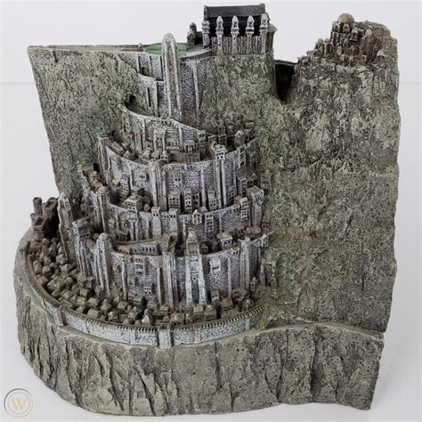 Sideshow Weta Collectibles The Lord Of The Rings Minas Tirith Gondor