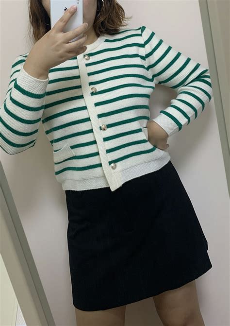 [🎄크리스마스 세일🎄] 배색 단가라 스트라이프 줄무늬 가디건 3color 에이블리