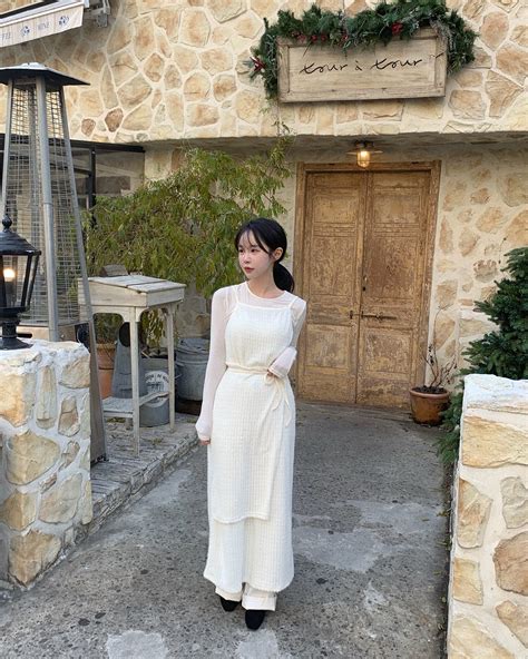 다니 광고 Teablessofficial 겨울에 더욱 잘어울리는 릴리 머스크 화이트티 🤍 바디로션 특유의 찝찝함 때문에 잘 사용하지 않는편인데 티블레스 바디