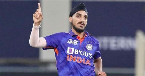 Video अर्शदीप सिंह ने खालिस्तानी और गद्दार कहने वाले ट्रोलर्स को ऐसे दिया करारा जवाब Arshdeep