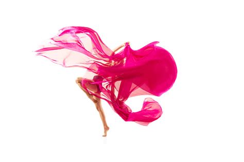 발레리 나입니다 젊은 우아한 여성 발레 댄서 화이트 스튜디오에 춤 클래식 발레의 아름다움입니다 Theatrical Performance에 대한 스톡 사진 및 기타 이미지