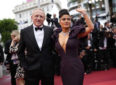 Salma Hayek Robó Suspiros Con Vestido Púrpura En Cannes 2023 La