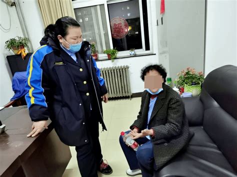 朝青失忆老人走丢一整天 好在当晚被公交司乘发现 三河市