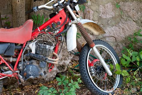 무료 이미지 바퀴 흙 모터 달린 자전거 스포츠 장비 경마 무임 승차 엔듀로 육상 차량 오토바이 경주 내리막 산악 자전거 오프 로딩 엔두 로스