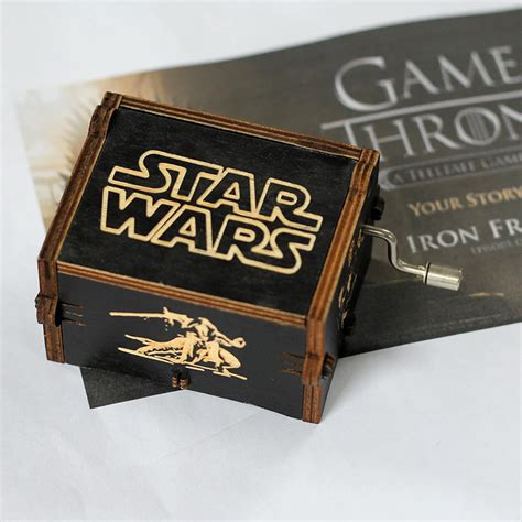 Дропшиппинг Античная резная деревянная рука игра трон Звездные войны престолов музыкальная