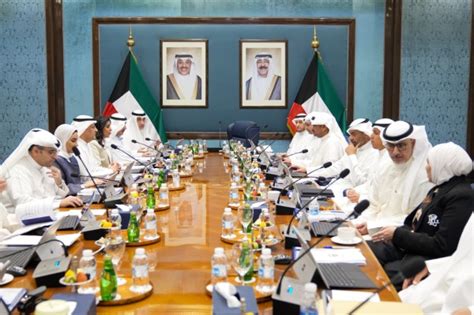 مجلس الوزراء يوافق على تعديل المعاشات ووقف المكافآت الاست السياسة