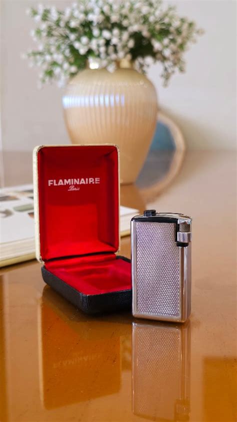 ‎فندک محسنی انتیک محسنی‎ ‎🔴🔴موجود نیست🔴🔴 فندکروکشنقرهکلکسیونی