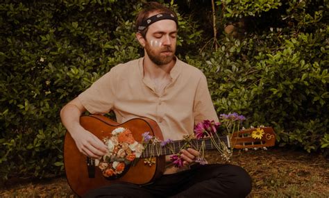 Aaron James Releases Heart Igniting Debut Album Nobody Really Makes Love Anymore