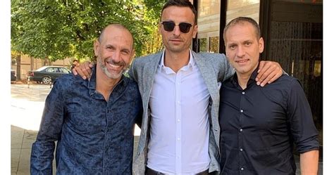 Звезди от няколко поколения на терена със Стилиян