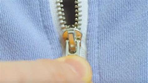 A Zipper Gets Stuck Or Won T Stay Up Frustrated She Found Simple Solutions To Zipper Problems