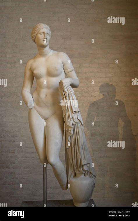Praxiteles Aphrodite Of Knidos Date