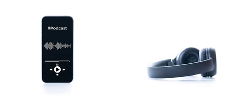 팟캐스트 배경 팟 캐스트 응용 프로그램 사운드 헤드폰 모바일 스마트 폰 화면 흰색에 라디오 마이크와 오디오 음성 복사 공간이있는