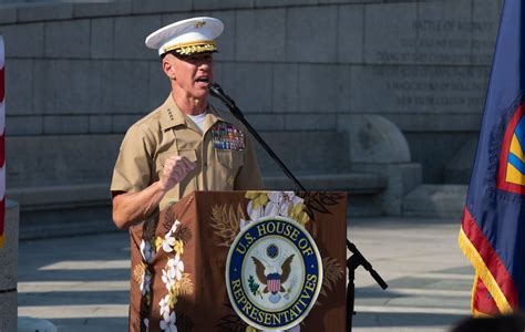 ‘ill Bounce Back Top Marine Vows In 1st Video Since Cardiac Arrest