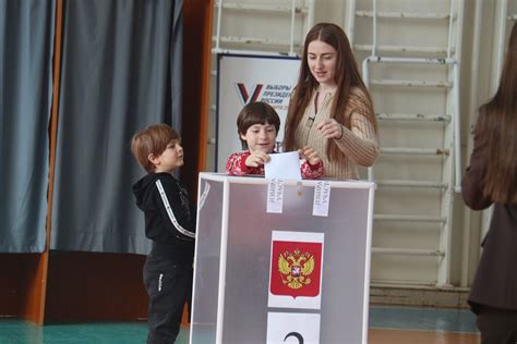 Монгол Улсад ажиллаж амьдарч буй 2000 гаруй орос иргэн Ерөнхийлөгчийн сонгуульдаа саналаа өглөө