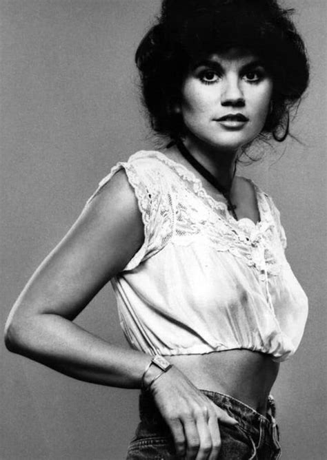 Linda Ronstadt In 1960s Rupvotedbecauseboobs