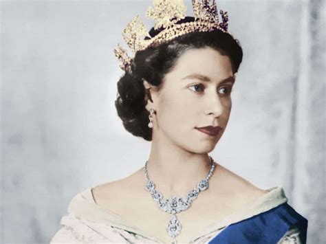 The Brief History Of Queen Elizabeth Ii Ratu Kesayangan Masyarakat Inggris Education Republic
