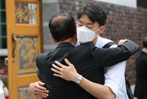 43년 만에 추위 녹아든 광주의 봄…전두환 손자 전우원 5·18 대신 사죄 파이낸셜뉴스