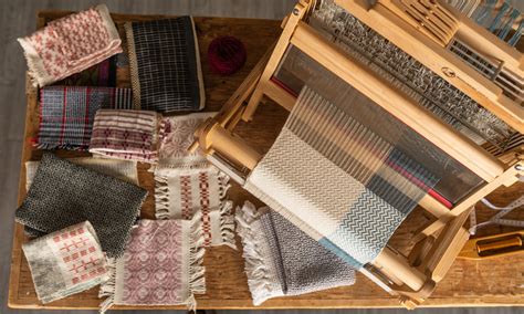 Learn To Weave A Beginners Guide To Weaving Gather Textiles