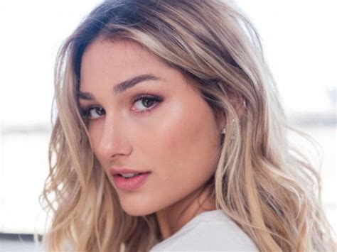 Sasha Posa De Topless Nas Maldivas E Ganha Elogios — Zap Marabá