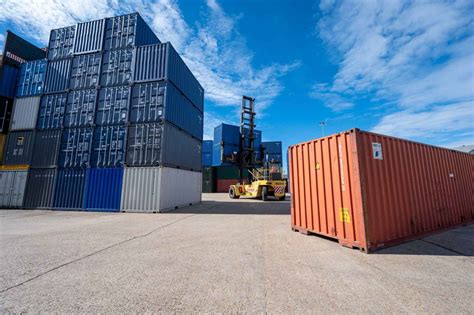 Mengenal Full Container Load Dalam Ekspedisi