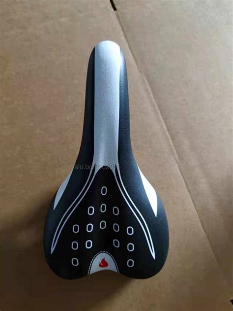 Нови седалки за велосипед 2 Части и аксесоари за велосипеди Шумен Седалките са нови