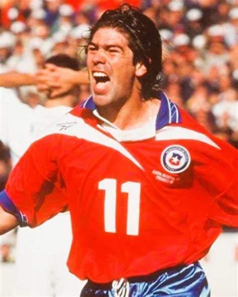 Salas Chile 1998 Fútbol Club Vintage