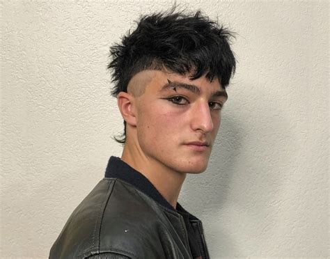 Mullet﻿ Acconciature Taglio Capelli Uomo Tagli Capelli Ricci Corti Lunghi E Di Tendenza