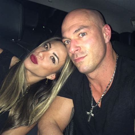 Michelly Crisfepe Exalta O Marido Hipermusculoso Admiro Cada