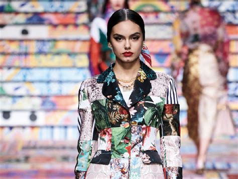 강렬한 존재감의 패치워크