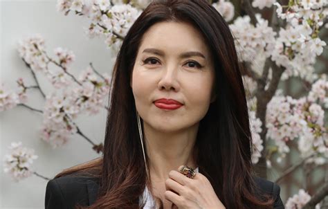 백지연 아나운서 남편 강형구 프로필 나이 아들 결혼 이혼 환갑 종교 근황