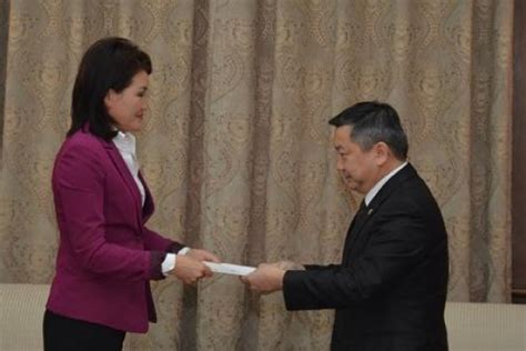 Жил бүрийн 9 дүгээр сарын 3 ны өдрийг “Есүгэний өдөр” болгох тухай хуулийн төслийг өргөн барилаа