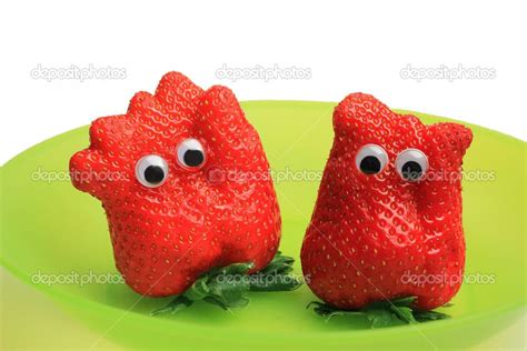 Как украсить кашу Автор фото - SusaZoom | Strawberry, Piggy bank, Piggy