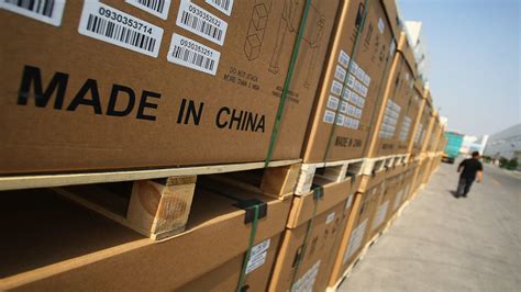 中共似对美软硬兼施 商务部示好为哪般 中共商务部 习近平 美国商务部 近日，中共党魁习近平罕见点名美国打压中国后，其外交部长秦刚指控