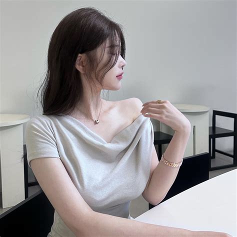 📢원조오프숄더1위 오프숄더ver 2 [누적2000장 핏보장 New 반팔버전] 언발 드레이프 셔링 오프숄더 반팔 티셔츠 3colors 오프숄더 데일리룩 청순섹시여리