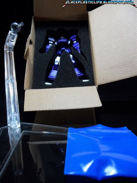 Black Plastic Life Custom Robots Revoltech Style Not Shockwave Pictorial Review