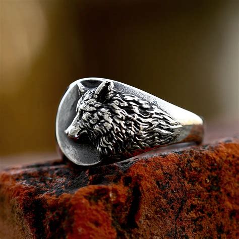 Viking Wolf Ring With Raised Wolf Head Stainless Steel Sizes 7 13