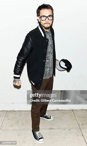 Luis Da Silva Jr Visits The Cherry Hill Mall Photos And Premium High