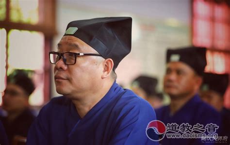 龙虎山道协组织全山道众收看庆祝中华人民共和国成立70周年大会直播 道音文化