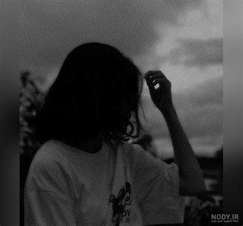 عکس های دختر سیاه سفید برای پروفایل عکس نودی
