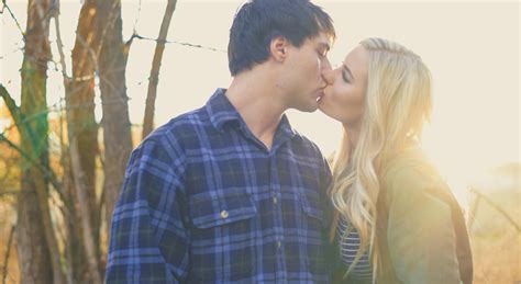 Michelle Ellesmere Jones And Dylan Dobsons Wedding Website