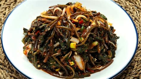 이제 머위순 이렇게 드셔보세요 머위순 김치 맛있게 버무리는방법 무침요리 겉절이요리 김치요리 머위대요리 나물요리 머위순 김치만드는