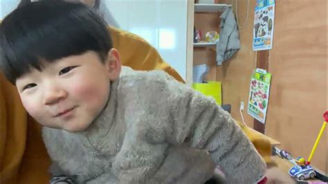 19개월 엄마 뽀로로 과자 주세요~ Youtube