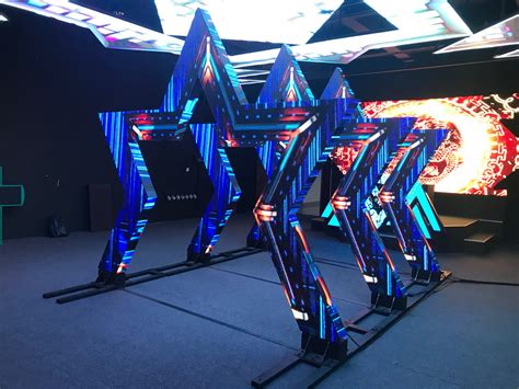 geometry led screens pixel media