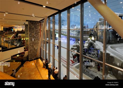 Ski Dubai Indoor Ski Resort At The Mall Of The Emirates In Dubai