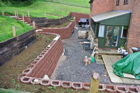 Dry Stack Concrete Block Retaining Wall